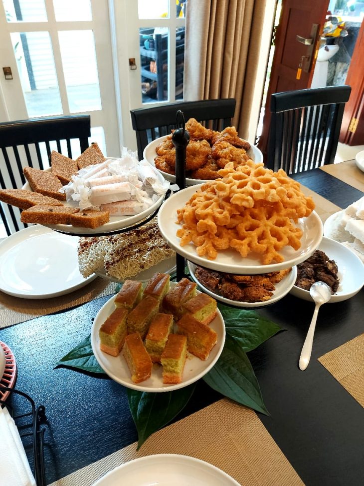 “Kokis” - A Snack of Sri Lankan New-year Table - INSIDER